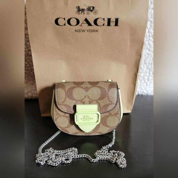 Coach | Bags | Coach Morgan Card Case On A Chain In Signature Canvas ...